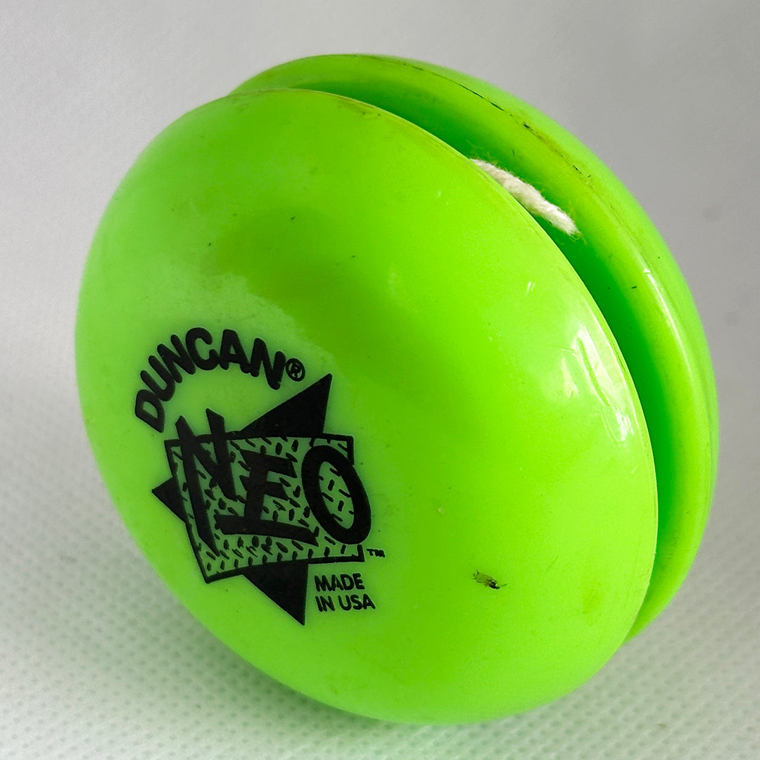 Vintage Duncan Green Neo Plastic Yo-Yos - Made in USA 90s Good/Fair Co ...